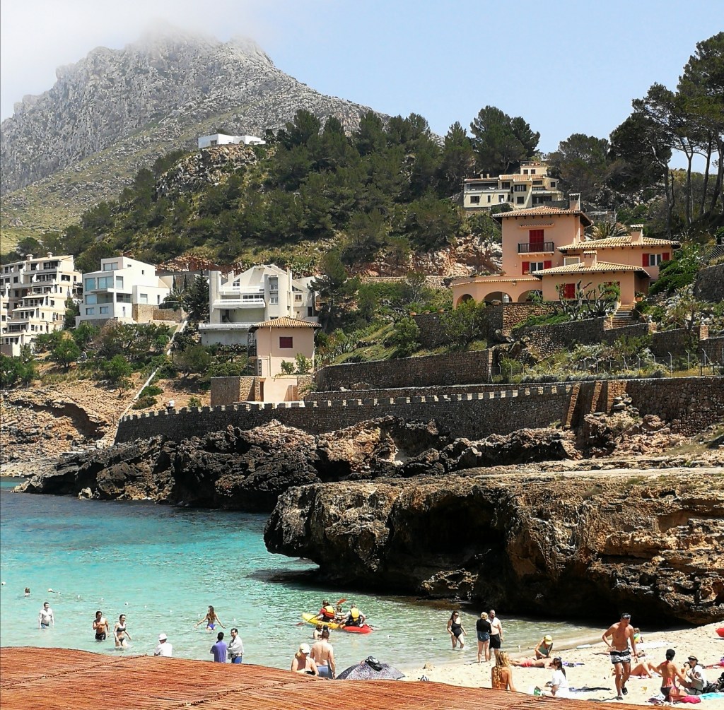 Blowing Cold then Hot this Spring in Mallorca - Living in Rural Mallorca